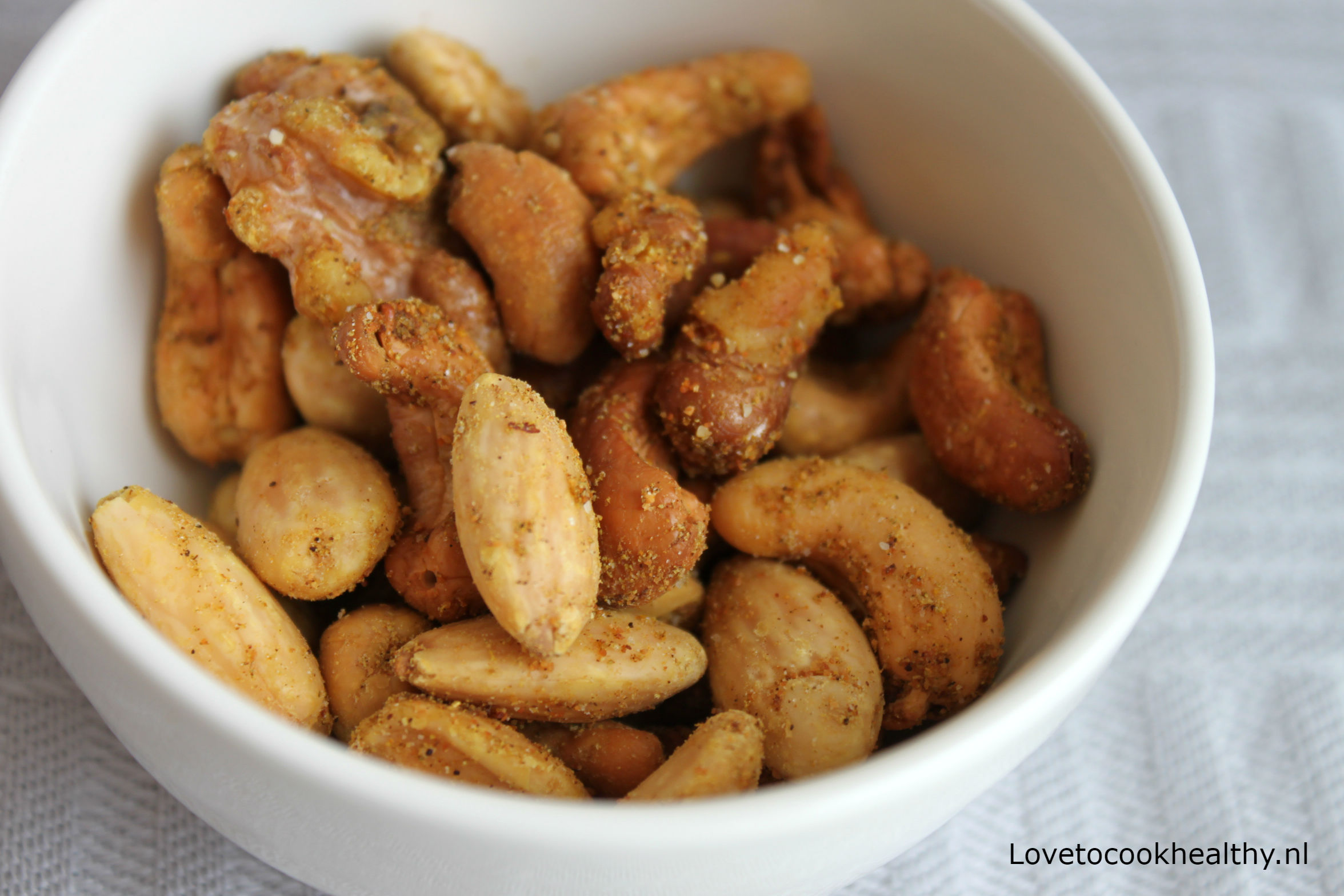 MOM: geroosterde nootjes met kerrie | Love to cook healthy